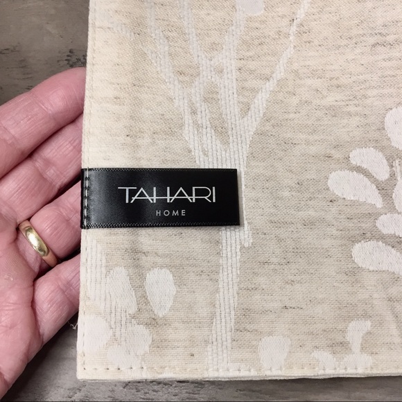 Tahari | Dining | Tahari Home Placemats Set Natural Print New | Poshmark